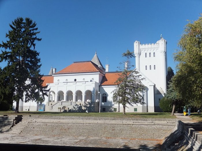 Dvorac Fantast - Turisti Srbije : Turisti Srbije